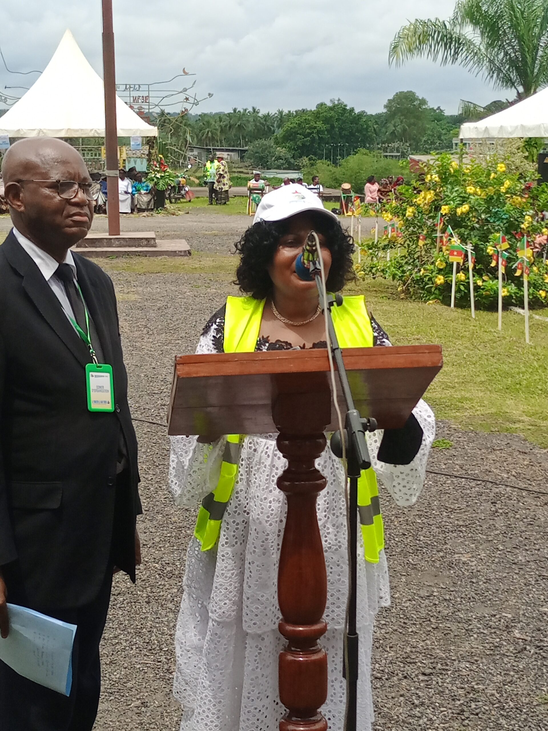 EXCELLENCE SCOLAIRE :LA FONDATION LA MAIN TENDUE DU MINISTRE NGALLE ...